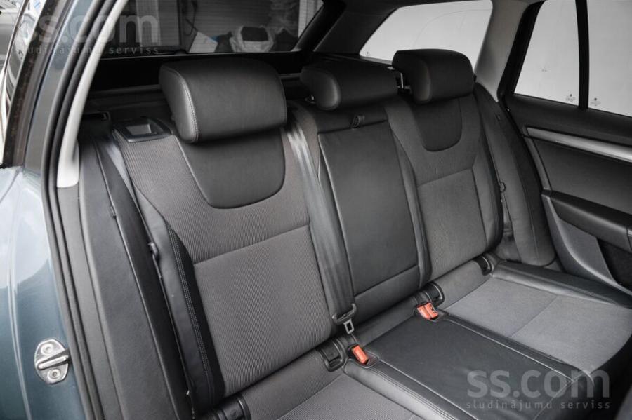 Grey Skoda Octavia 2019 in Riga, with an engine capacity of 2.00 L and mileage of 172 thousand km for 12950 €, photo 8 on AUTOMOTO.COM.LV