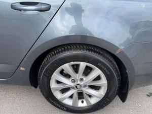 Grey Skoda Octavia 2019 in Kaunas, with an engine capacity of 1.60 L and mileage of 162 thousand km for 10000 €, photo 9 on AUTOMOTO.COM.LV