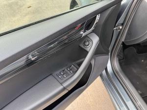 Grey Skoda Octavia 2019 in Kaunas, with an engine capacity of 1.60 L and mileage of 162 thousand km for 10000 €, photo 11 on AUTOMOTO.COM.LV