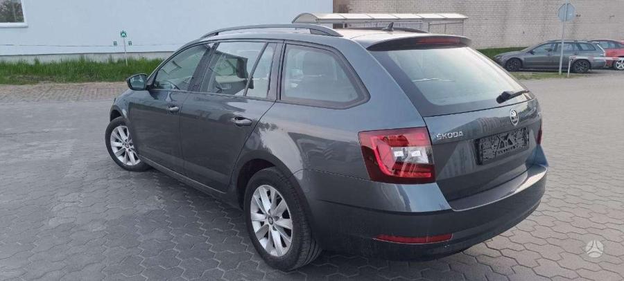 Grey Skoda Octavia 2019 in Vilnius, with an engine capacity of 1.60 L and mileage of 240 thousand km for 9500 €, photo 5 on AUTOMOTO.COM.LV