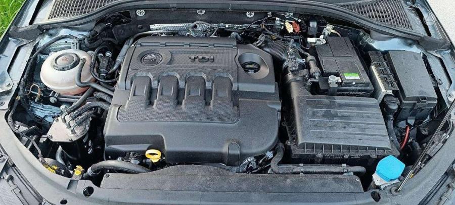 Grey Skoda Octavia 2019 in Vilnius, with an engine capacity of 1.60 L and mileage of 240 thousand km for 9500 €, photo 8 on AUTOMOTO.COM.LV