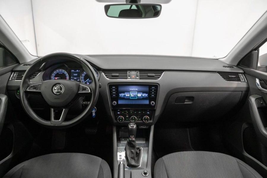 Grey Skoda Octavia 2019 in Vilnius, with an engine capacity of 1.60 L and mileage of 86 thousand km for 11950 €, photo 9 on AUTOMOTO.COM.LV