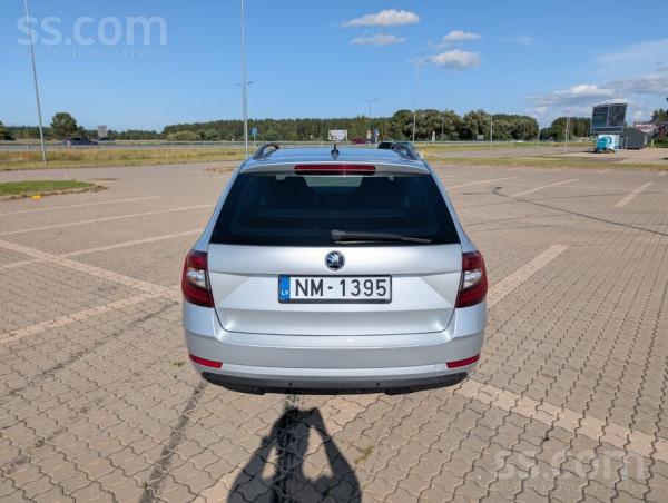 Grey Skoda Octavia 2019 in Riga, with an engine capacity of 1.60 L and mileage of 194 thousand km for 10900 €, photo 5 on AUTOMOTO.COM.LV