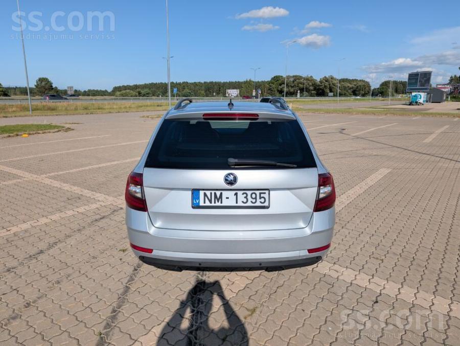Grey Skoda Octavia 2019 in Riga, with an engine capacity of 1.60 L and mileage of 194 thousand km for 10900 €, photo 6 on AUTOMOTO.COM.LV