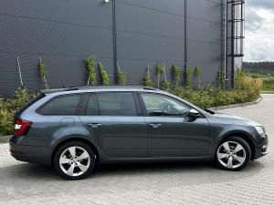 Grey Skoda Octavia 2019 in Vilnius, with an engine capacity of 1.60 L and mileage of 310 thousand km for 8399 €, photo 7 on AUTOMOTO.COM.LV