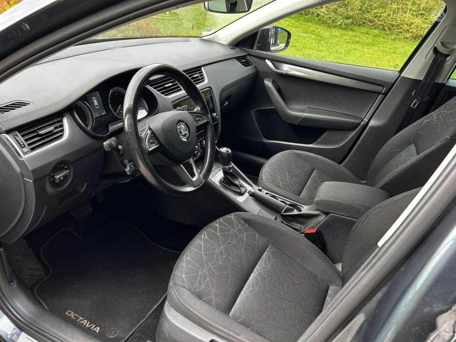 Grey Skoda Octavia 2019 in Vilnius, with an engine capacity of 1.60 L and mileage of 310 thousand km for 8399 €, photo 10 on AUTOMOTO.COM.LV