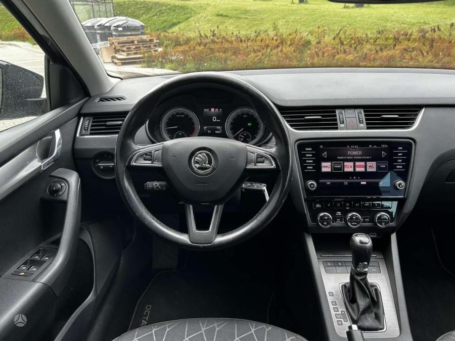 Grey Skoda Octavia 2019 in Vilnius, with an engine capacity of 1.60 L and mileage of 310 thousand km for 8399 €, photo 12 on AUTOMOTO.COM.LV