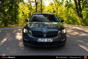 Grey Skoda Octavia 2019 in Kaunas, with an engine capacity of 1.50 L and mileage of 122 thousand km for 11590 €, photo 3 on AUTOMOTO.COM.LV