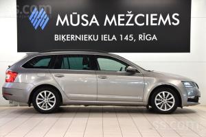 Grey Skoda Octavia 2019 in Riga, with an engine capacity of 2.00 L and mileage of 119 thousand km for 12490 €, photo 5 on AUTOMOTO.COM.LV
