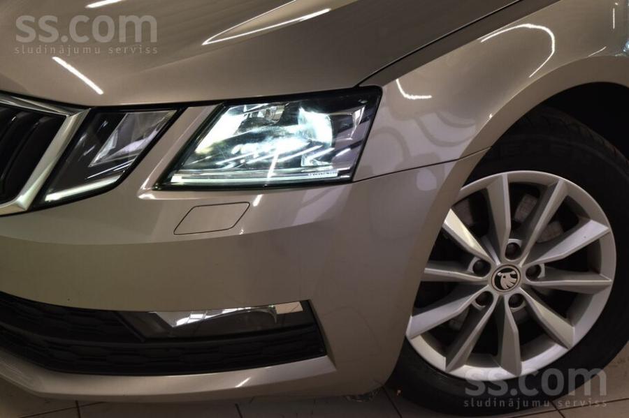 Grey Skoda Octavia 2019 in Riga, with an engine capacity of 2.00 L and mileage of 119 thousand km for 12490 €, photo 11 on AUTOMOTO.COM.LV