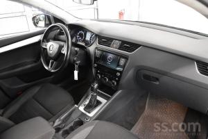 Grey Skoda Octavia 2019 in Riga, with an engine capacity of 2.00 L and mileage of 119 thousand km for 12490 €, photo 15 on AUTOMOTO.COM.LV