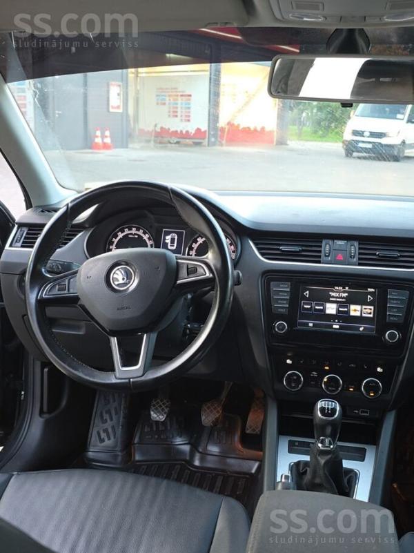 Pelēks Skoda Octavia 2019 Rīga, ar dzinēja tilpumu 1.60 L un nobraukumu 222 tūkst. km par 8000 €, foto 6 vietnē AUTOMOTO.COM.LV