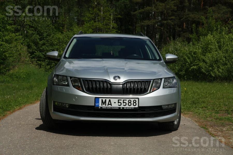 Grey Skoda Octavia 2019 in Riga, with an engine capacity of 1.50 L and mileage of 165 thousand km for 10280 €, photo 3 on AUTOMOTO.COM.LV