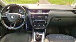 Grey Skoda Octavia 2019 in Riga, with an engine capacity of 1.50 L and mileage of 165 thousand km for 10280 €, photo 7 on AUTOMOTO.COM.LV