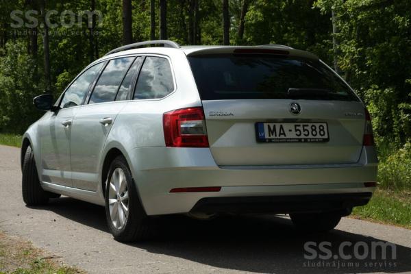 Skoda Octavia 2019 in Riga on AUTOMOTO.COM.LV Grey Skoda Octavia 2019 in Riga, with an engine capacity of 1.50 L and mileage of 165 thousand km for 10280 €, photo 6 on AUTOMOTO.COM.LV