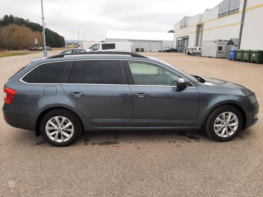 Pelēks Skoda Octavia 2019 Viļņa, ar dzinēja tilpumu 1.50 L un nobraukumu 99 tūkst. km par 14000 €, foto 4 vietnē AUTOMOTO.COM.LV
