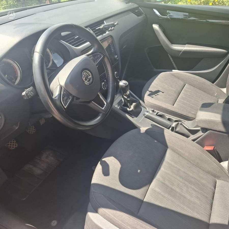 Pelēks Skoda Octavia 2019 Viļņa, ar dzinēja tilpumu 1.50 L un nobraukumu 99 tūkst. km par 14000 €, foto 17 vietnē AUTOMOTO.COM.LV
