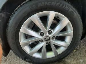 Pelēks Skoda Octavia 2019 Viļņa, ar dzinēja tilpumu 1.50 L un nobraukumu 99 tūkst. km par 14000 €, foto 27 vietnē AUTOMOTO.COM.LV