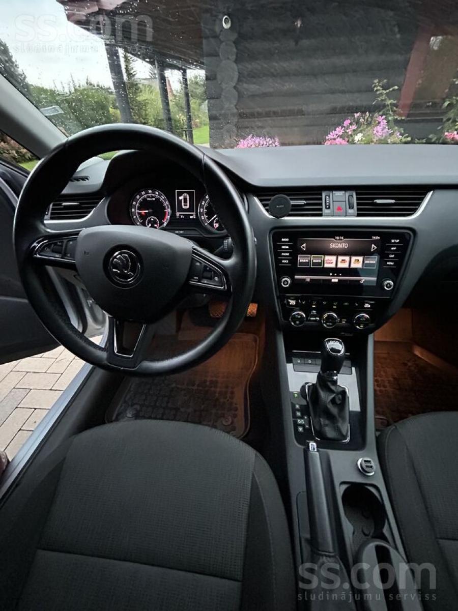 Pelēks Skoda Octavia 2019 Rīga, ar dzinēja tilpumu 1.60 L un nobraukumu 155 tūkst. km par 9500 €, foto 15 vietnē AUTOMOTO.COM.LV