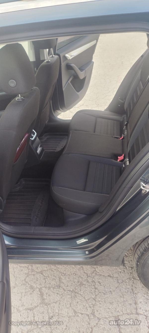 Grey Skoda Octavia 2019 in Johvi, with an engine capacity of 2.00 L and mileage of 284 thousand km for 9700 €, photo 10 on AUTOMOTO.COM.LV