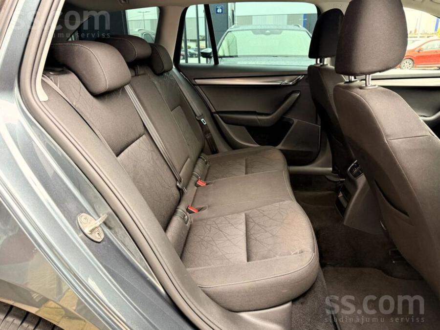 Grey Skoda Octavia 2019 in Riga, with an engine capacity of 2.00 L and mileage of 212 thousand km for 9990 €, photo 24 on AUTOMOTO.COM.LV