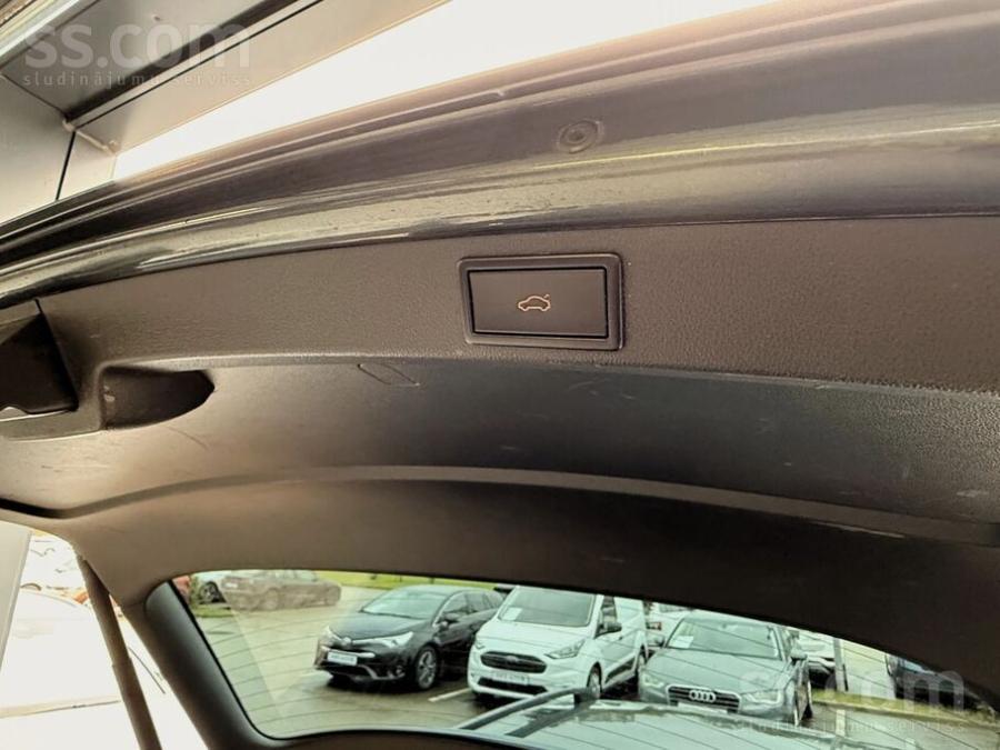 Grey Skoda Octavia 2019 in Riga, with an engine capacity of 2.00 L and mileage of 212 thousand km for 9990 €, photo 26 on AUTOMOTO.COM.LV