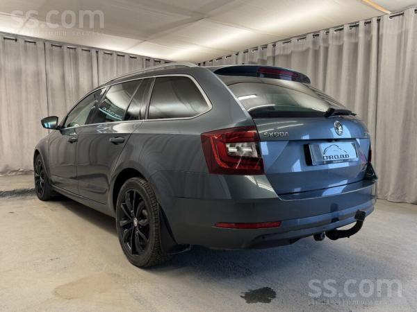 Grey Skoda Octavia 2020 in Riga, with an engine capacity of 2.00 L and mileage of 222 thousand km for 12990 €, photo 4 on AUTOMOTO.COM.LV