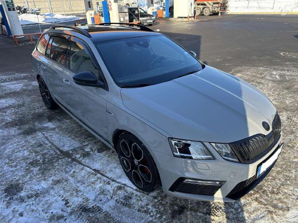 Grey Skoda Octavia 2020 in Vilnius, with an engine capacity of 1.97 L and mileage of 122 thousand km for 18499 €, photo 1 on AUTOMOTO.COM.LV