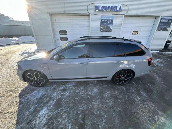 Grey Skoda Octavia 2020 in Vilnius, with an engine capacity of 1.97 L and mileage of 122 thousand km for 18499 €, photo 4 on AUTOMOTO.COM.LV