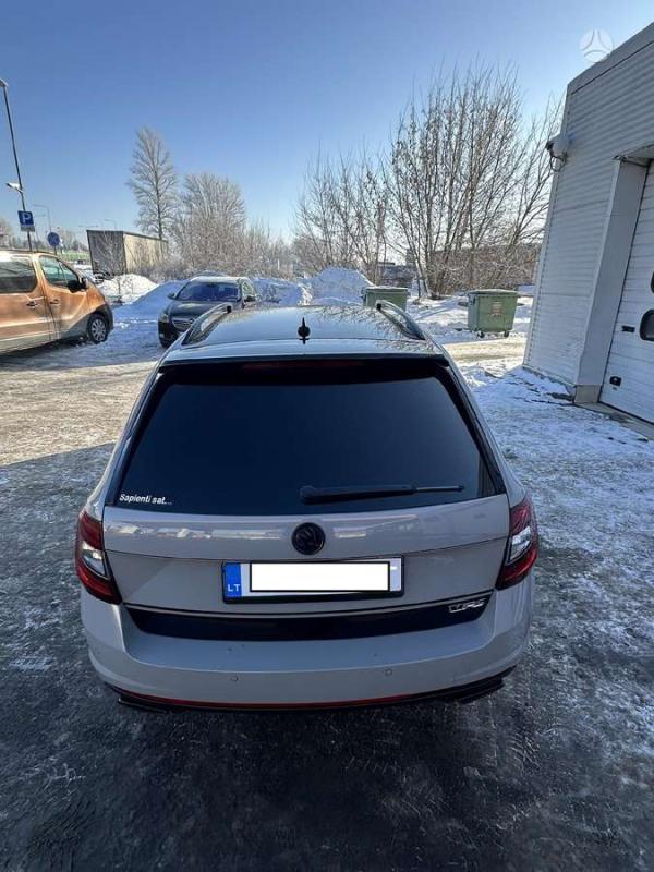 Grey Skoda Octavia 2020 in Vilnius, with an engine capacity of 1.97 L and mileage of 122 thousand km for 18499 €, photo 6 on AUTOMOTO.COM.LV