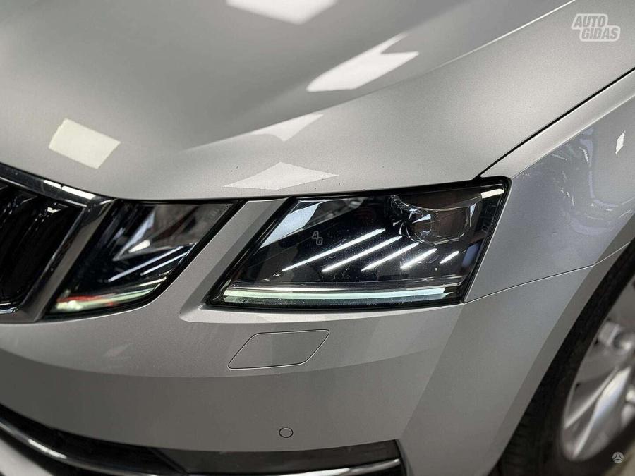 Grey Skoda Octavia 2020 in Klaipeda, with an engine capacity of 2.00 L and mileage of 268 thousand km for 13750 €, photo 6 on AUTOMOTO.COM.LV