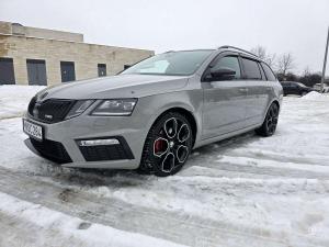 Pelēks Skoda Octavia 2020 Viļņa, ar dzinēja tilpumu 1.97 L un nobraukumu 122 tūkst. km par 17900 €, foto  vietnē AUTOMOTO.COM.LV