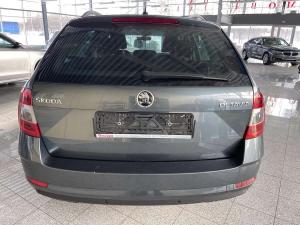 Grey Skoda Octavia 2020 in Klaipeda, with an engine capacity of 1.97 L and mileage of 124 thousand km for 13982 €, photo 7 on AUTOMOTO.COM.LV