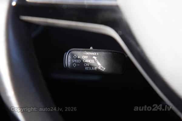 Grey Skoda Octavia 2020 in Tallinn, with an engine capacity of 1.50 L and mileage of 101 thousand km for 12990 €, photo 11 on AUTOMOTO.COM.LV