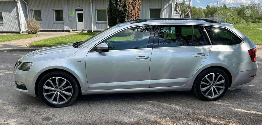 Pelēks Skoda Octavia 2020 Tauragė, ar dzinēja tilpumu 1.97 L un nobraukumu 263 tūkst. km par 9990 €, foto 4 vietnē AUTOMOTO.COM.LV