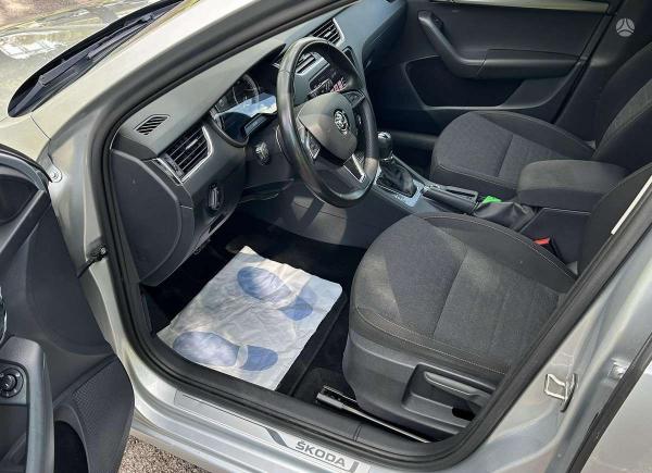 Grey Skoda Octavia 2020 in Taurage, with an engine capacity of 1.97 L and mileage of 263 thousand km for 9990 €, photo 10 on AUTOMOTO.COM.LV