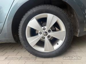 Grey Skoda Octavia 2020 in Tallinn, with an engine capacity of 1.50 L and mileage of 147 thousand km for 10900 €, photo 19 on AUTOMOTO.COM.LV