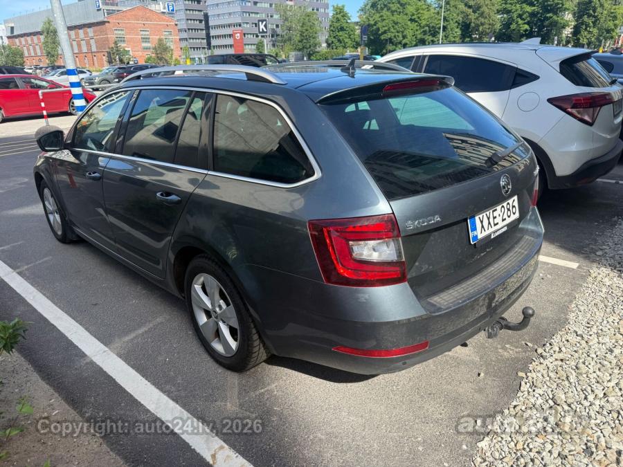 Grey Skoda Octavia 2020 in Tallinn, with an engine capacity of 1.50 L and mileage of 147 thousand km for 10900 €, photo 22 on AUTOMOTO.COM.LV