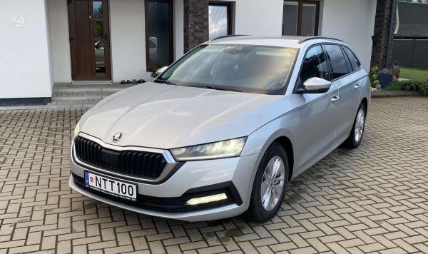 Grey Skoda Octavia 2020 in Ukmerge, with an engine capacity of 1.97 L and mileage of 332 thousand km for 9900 €, photo 1 on AUTOMOTO.COM.LV