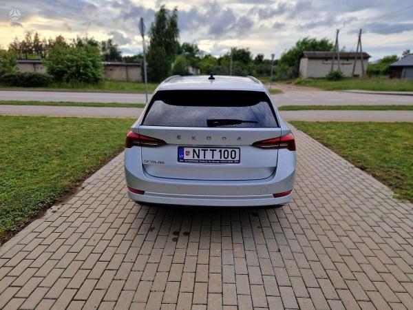 Grey Skoda Octavia 2020 in Ukmerge, with an engine capacity of 1.97 L and mileage of 332 thousand km for 9900 €, photo 6 on AUTOMOTO.COM.LV