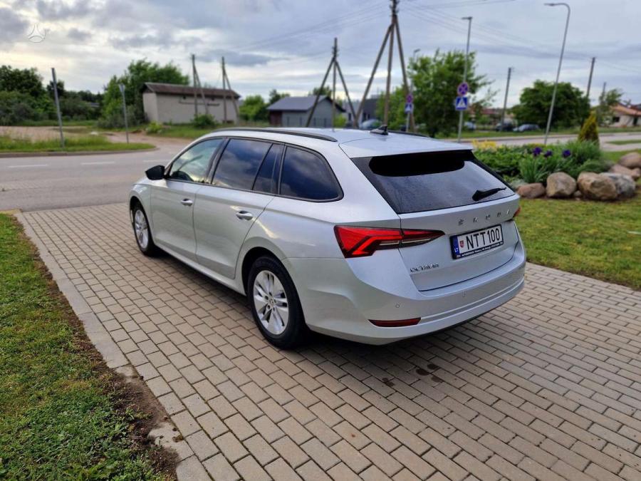 Grey Skoda Octavia 2020 in Ukmerge, with an engine capacity of 1.97 L and mileage of 332 thousand km for 9900 €, photo 8 on AUTOMOTO.COM.LV