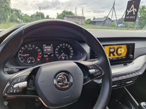 Grey Skoda Octavia 2020 in Ukmerge, with an engine capacity of 1.97 L and mileage of 332 thousand km for 9200 €, photo 7 on AUTOMOTO.COM.LV