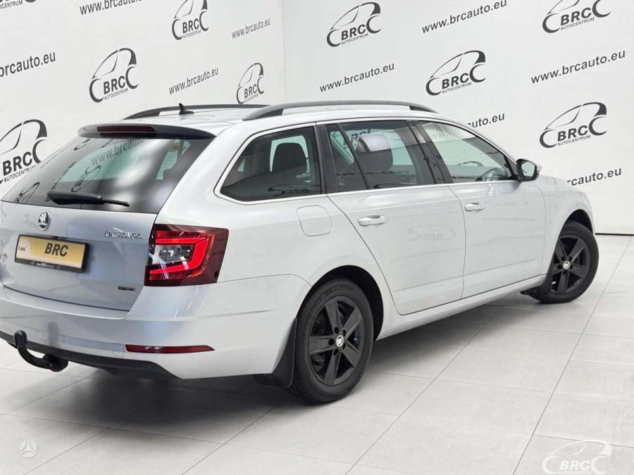 Grey Skoda Octavia 2020 in Vilnius, with an engine capacity of 1.50 L and mileage of 70 thousand km for 12900 €, photo 4 on AUTOMOTO.COM.LV