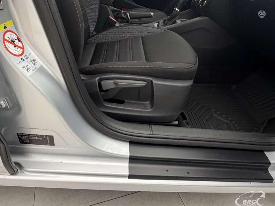 Grey Skoda Octavia 2020 in Vilnius, with an engine capacity of 1.50 L and mileage of 70 thousand km for 12900 €, photo 8 on AUTOMOTO.COM.LV