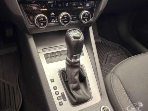 Grey Skoda Octavia 2020 in Vilnius, with an engine capacity of 1.50 L and mileage of 70 thousand km for 12900 €, photo 26 on AUTOMOTO.COM.LV