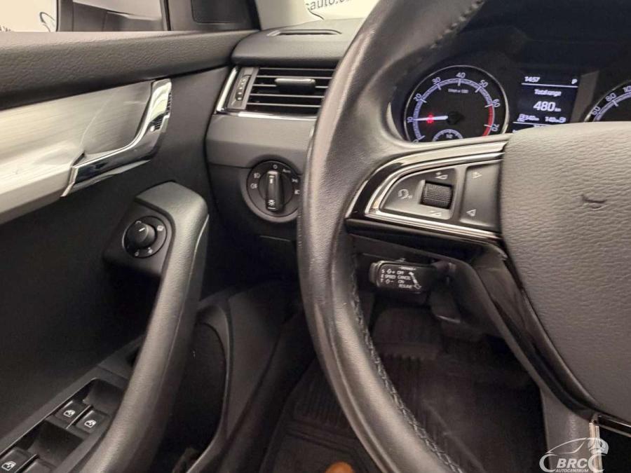 Grey Skoda Octavia 2020 in Vilnius, with an engine capacity of 1.50 L and mileage of 70 thousand km for 12900 €, photo 31 on AUTOMOTO.COM.LV