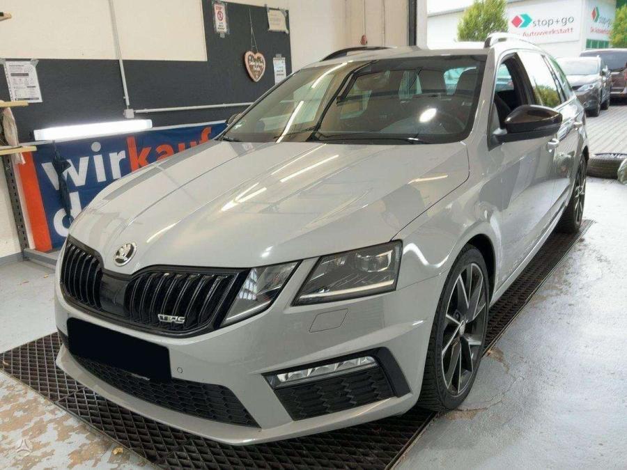 Grey Skoda Octavia 2020 in Vilnius, with an engine capacity of 1.97 L and mileage of 154 thousand km for 19650 €, photo 1 on AUTOMOTO.COM.LV