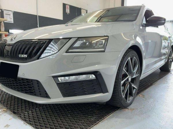 Pelēks Skoda Octavia 2020 Viļņa, ar dzinēja tilpumu 1.97 L un nobraukumu 154 tūkst. km par 19650 €, foto 3 vietnē AUTOMOTO.COM.LV