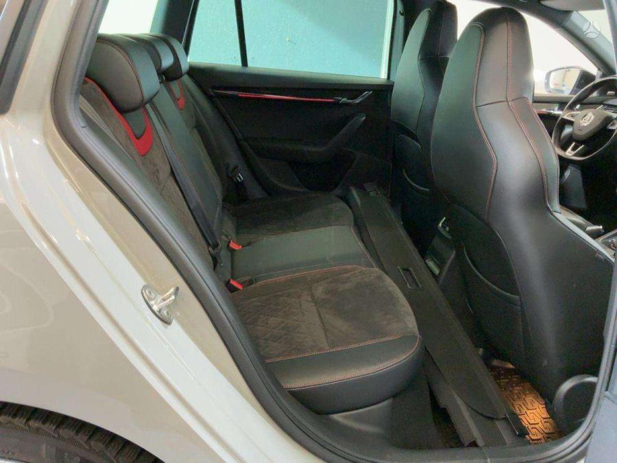 Grey Skoda Octavia 2020 in Vilnius, with an engine capacity of 1.97 L and mileage of 154 thousand km for 19650 €, photo 14 on AUTOMOTO.COM.LV