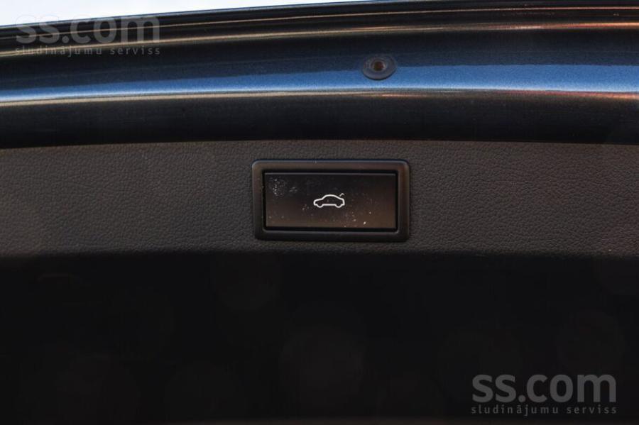 Grey Skoda Octavia 2020 in Ventspils, with an engine capacity of 2.00 L and mileage of 195 thousand km for 14000 €, photo 16 on AUTOMOTO.COM.LV